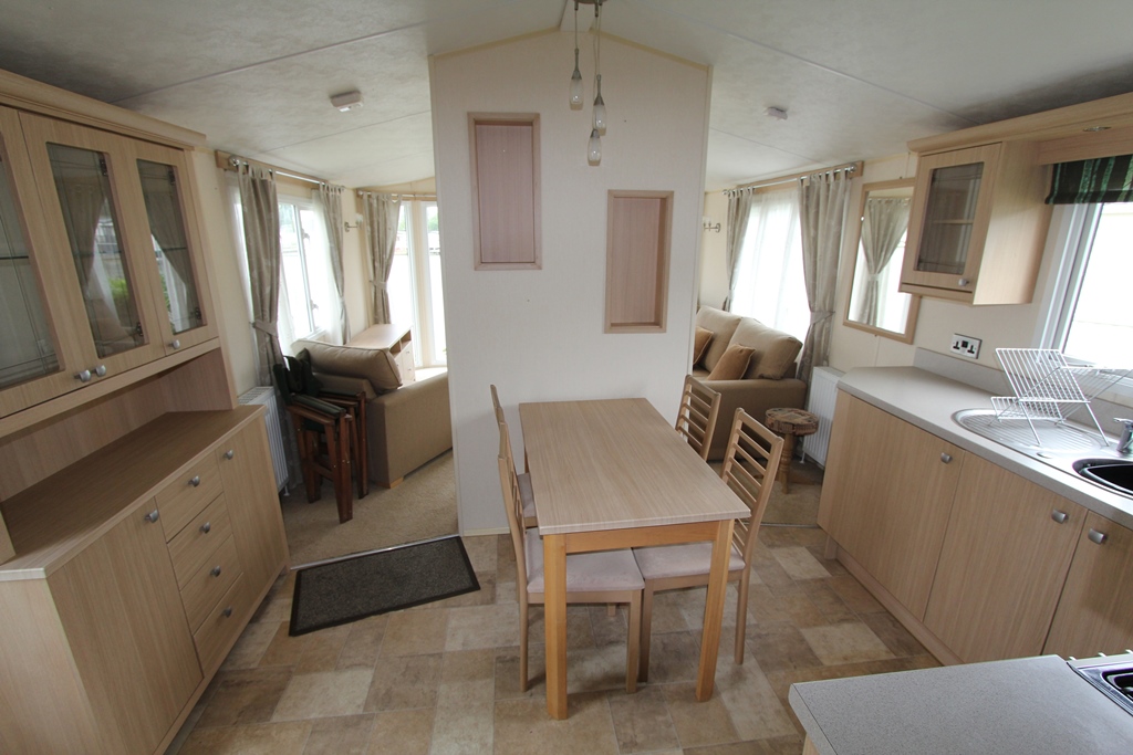 2009 BK Bluebird Sheraton 38 x 12 2 Bed (US144)