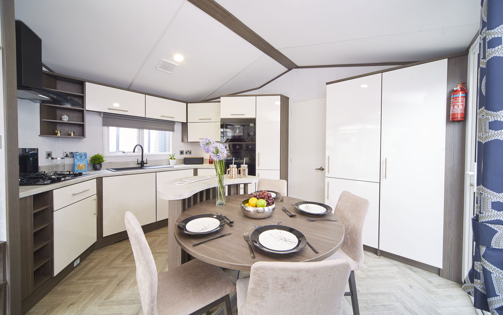 2020 ATLAS STATUS 38X12 2BED